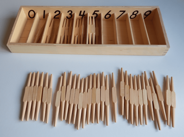 Montessori Kids Universe | Montessori Spindle Box